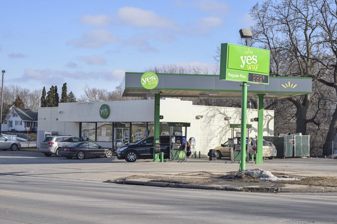 Fifth Avenue South Yesway to close | News, Sports, Jobs - Messenger News